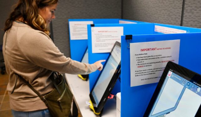 Pennsylvania Voters Reach ‘Peak of Mistrust’ After Voting Machines ...